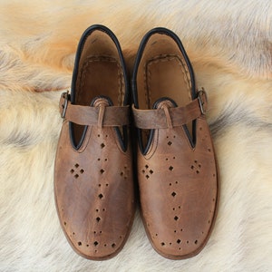 Medieval Princess Shoes - Handmade Leather Buckle Slip Ons Women and ...