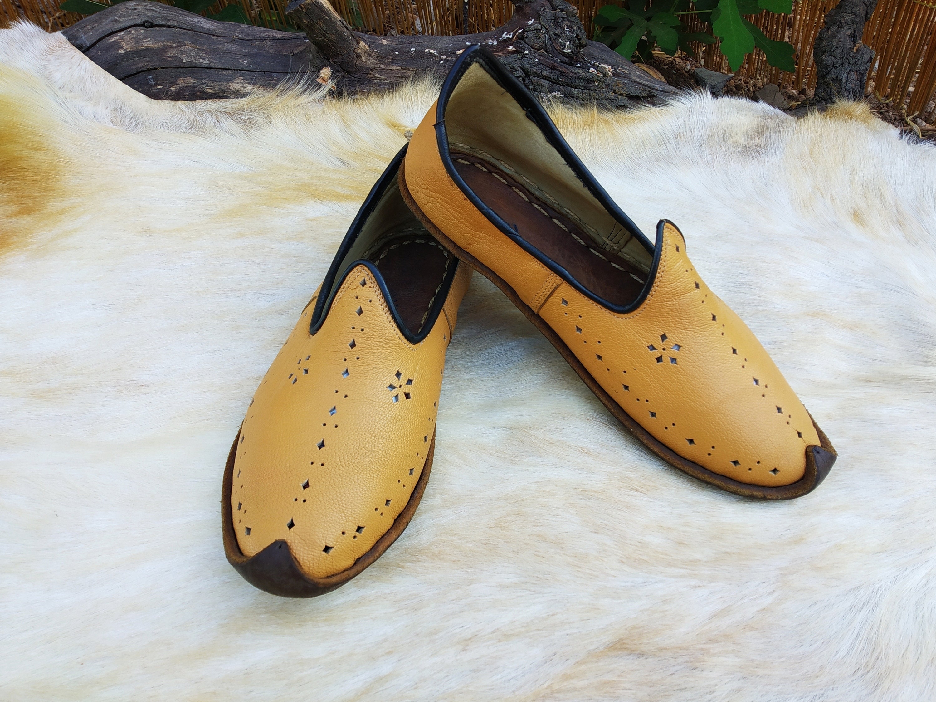 Mens Vintage Style Slippers, House Shoes, Loafers
