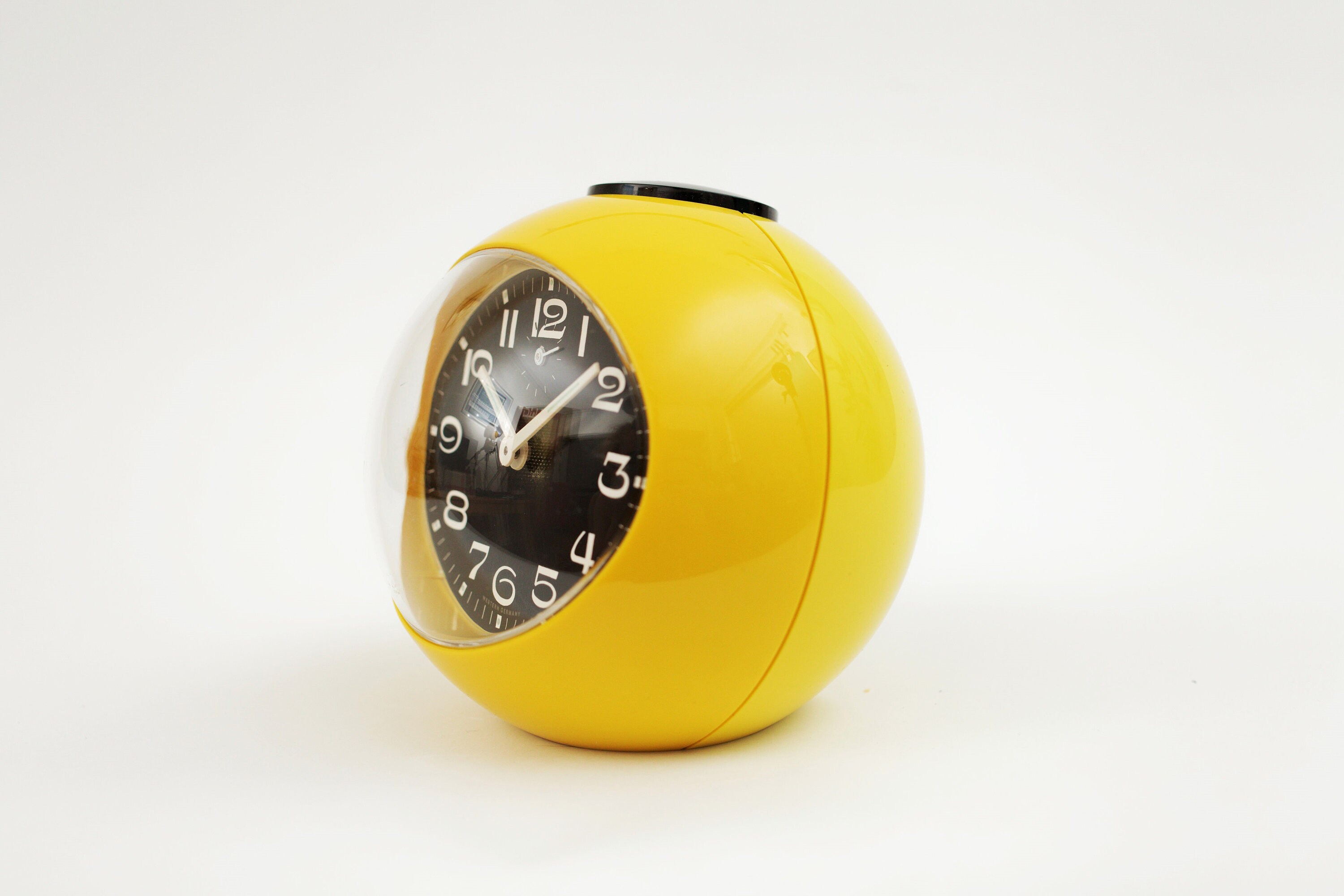 Vintage Yellow Space Age Alarm Clock by Diehl // Two Tone - Etsy