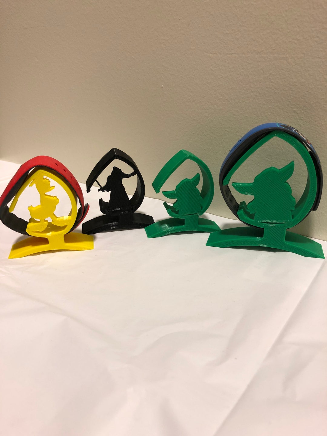 Kids Magicband Display Holder *option 1 Characters* 3D Printed - Etsy