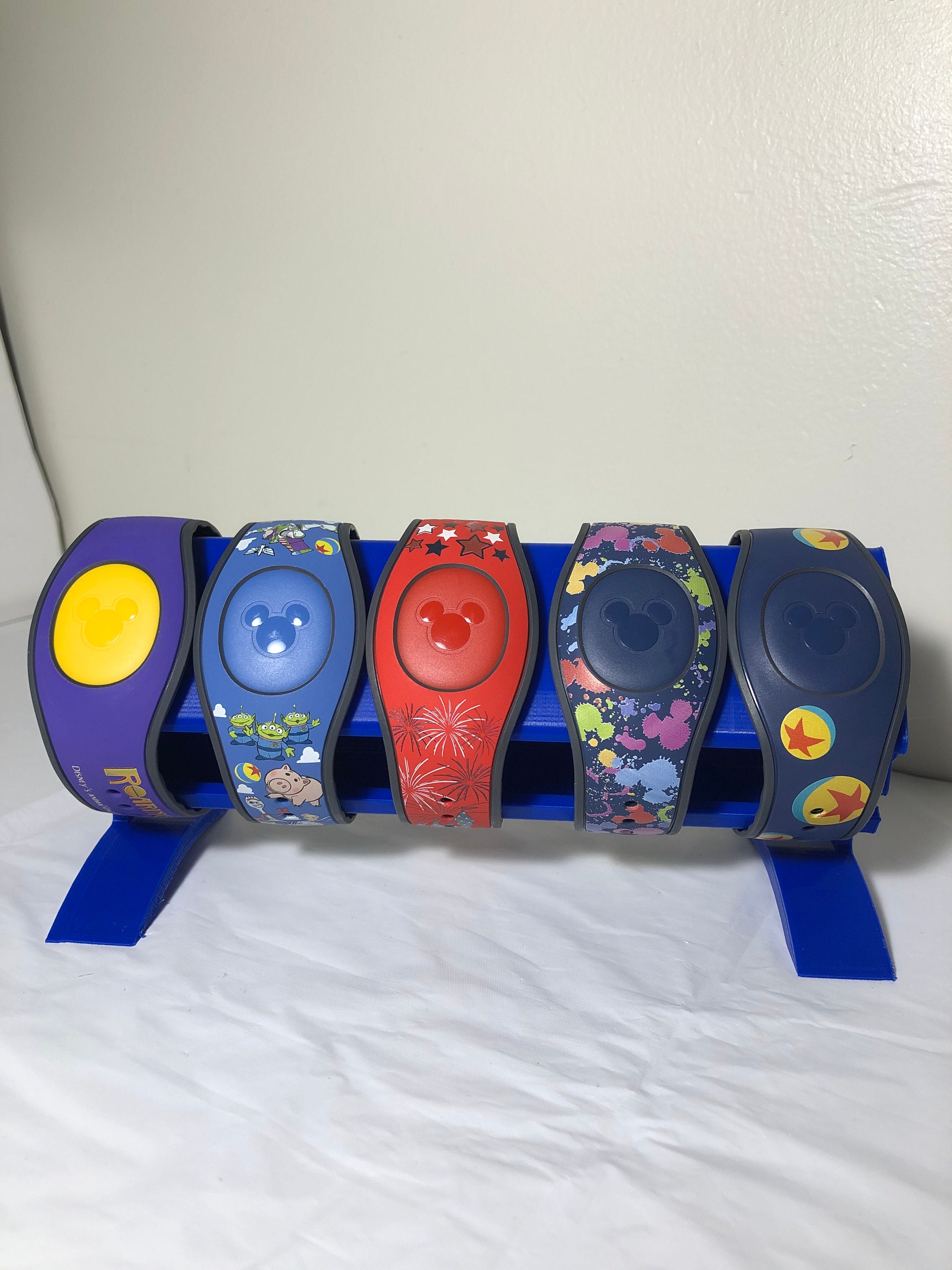 Multi Magicband Display Holder *option 1 Characters* Double Sided 3D ...