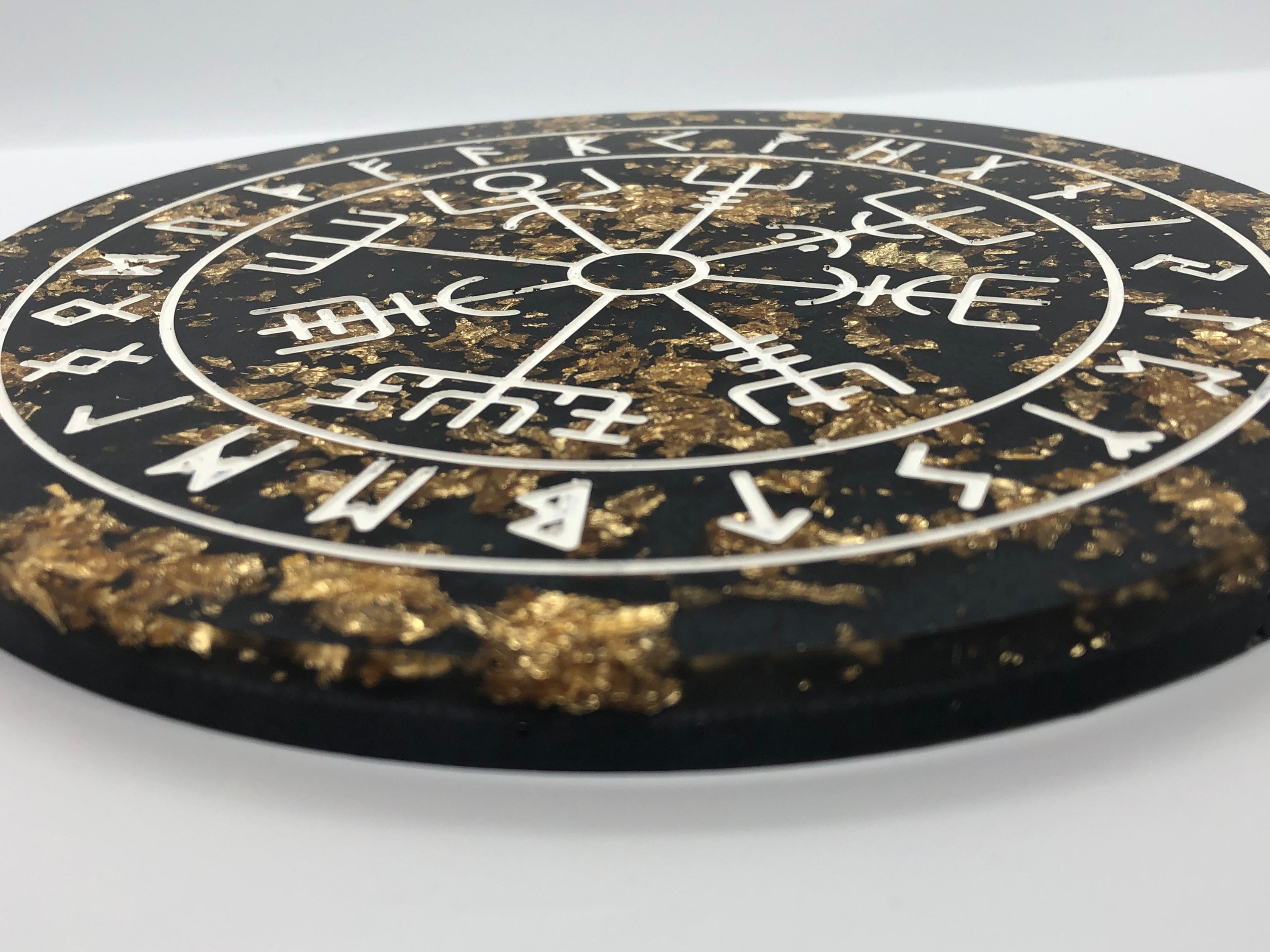 Norse vegvisir divination board rune resin pattern gold and - Etsy.de