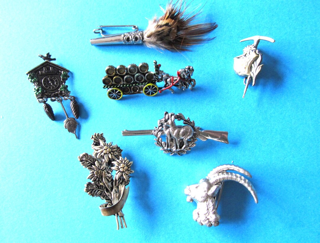 SEVEN VINTAGE PINS to Wear Individually or as a Batch - Etsy