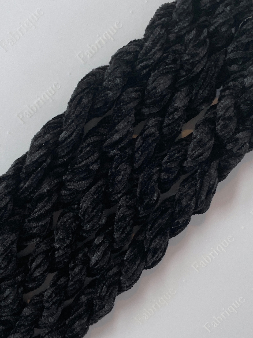 Onyx 2mm Chenille Embroidery Thread, Luneville Tambour Chenille, Fine ...