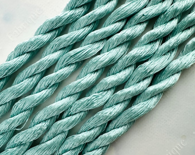 Fabrique Hunter Green Silk Embroidery Thread, Hand Dyed Embroidery ...