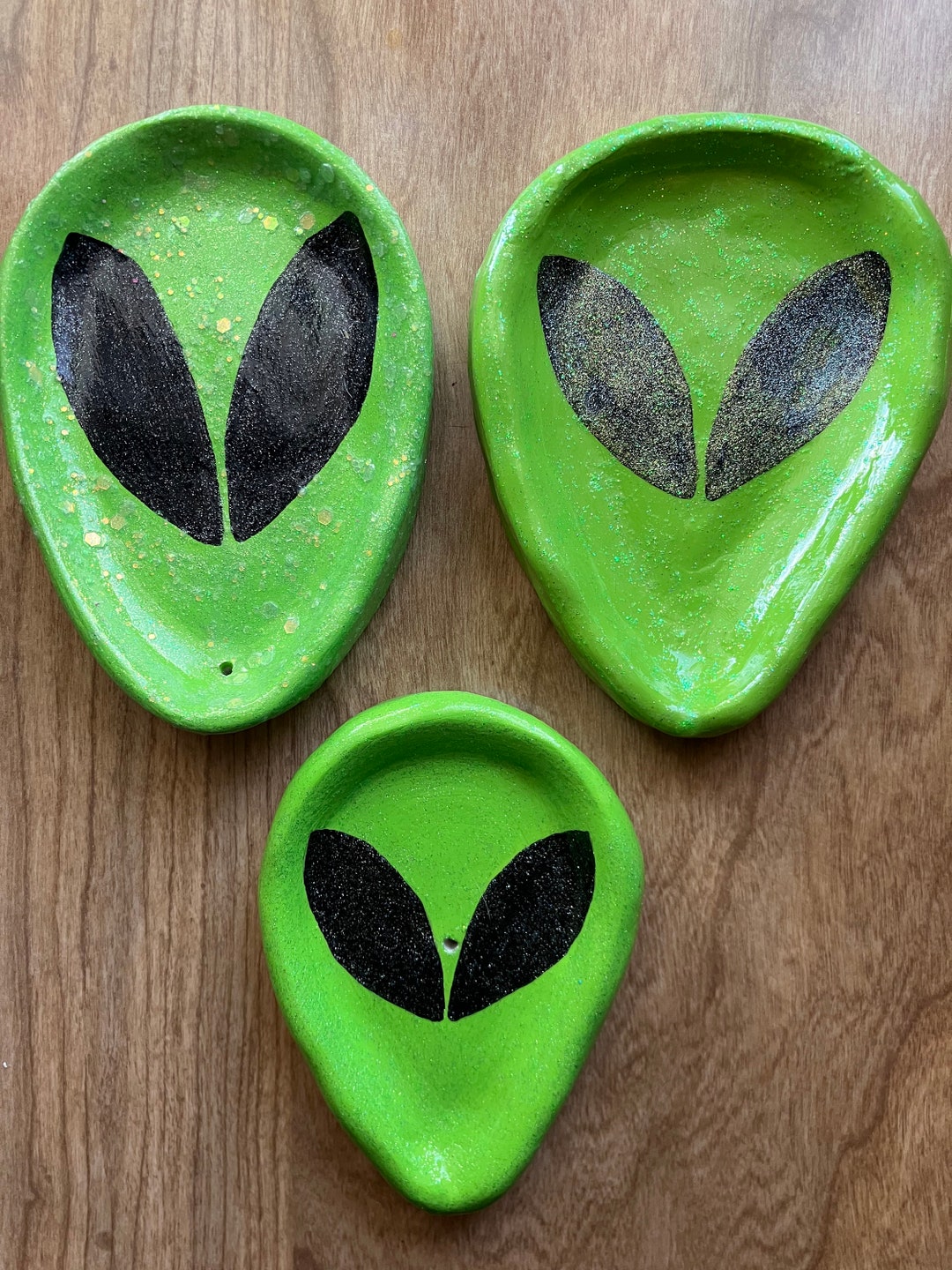 Small Handmade Alien Face Trinket Dish and Incense Stick Holders Green ...