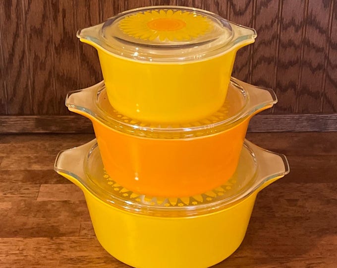 3 Piece Daisy Pyrex Casserole Set 1, 1.5 and 2.5 Quarts With Lids ...