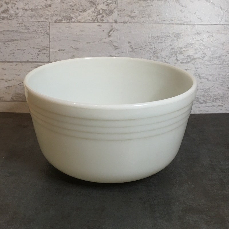 Pyrex Vintage Mixing Bowls - Etsy