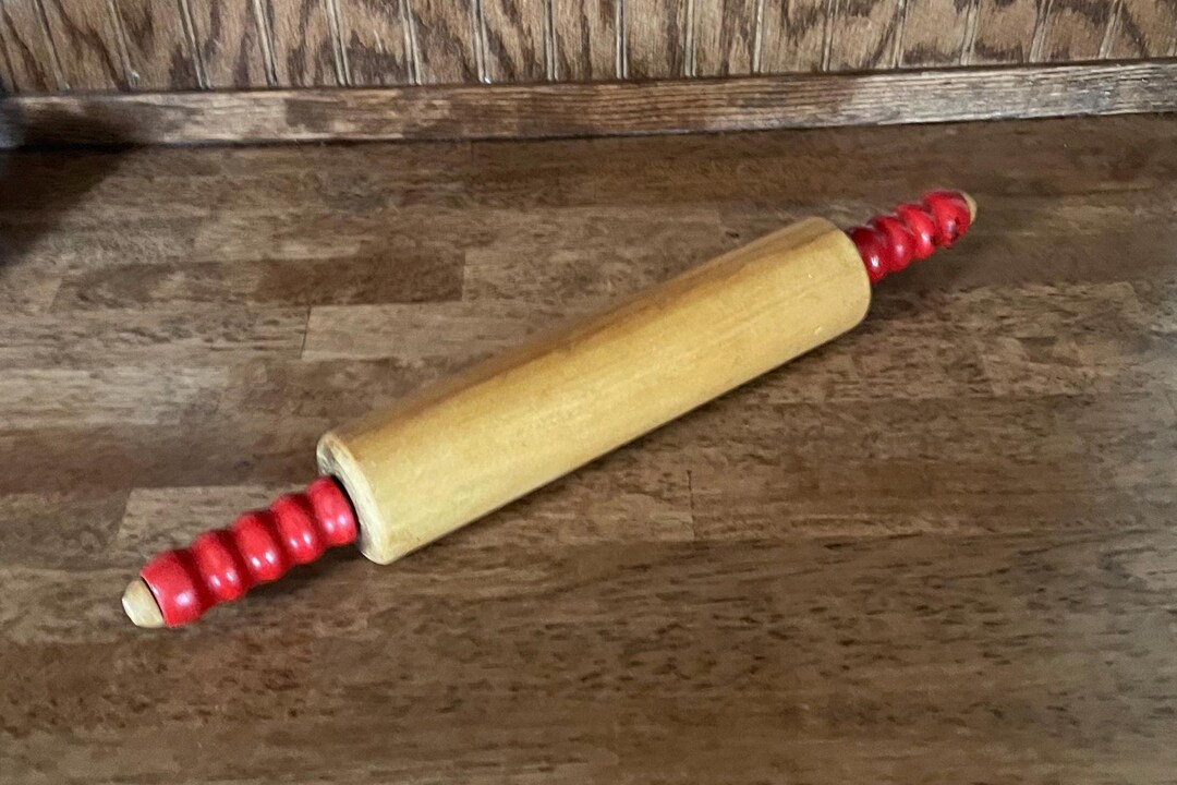 Vintage Rolling Pin 1950's - Farmhouse Decor - Red Handle Rolling Pin ...