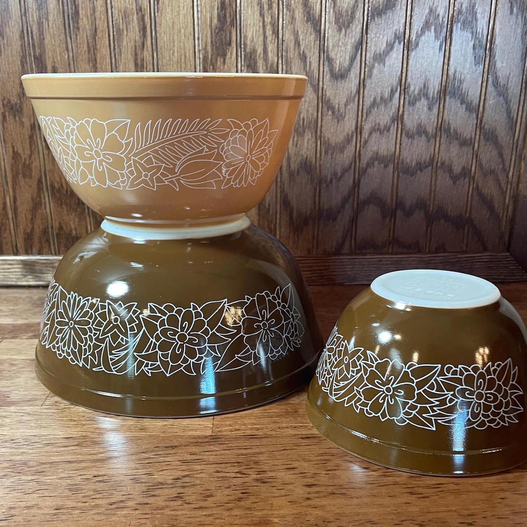 Set of 3 Pyrex Woodland Mixing Bowl Set - Vintage Pyrex - Brown Floral ...