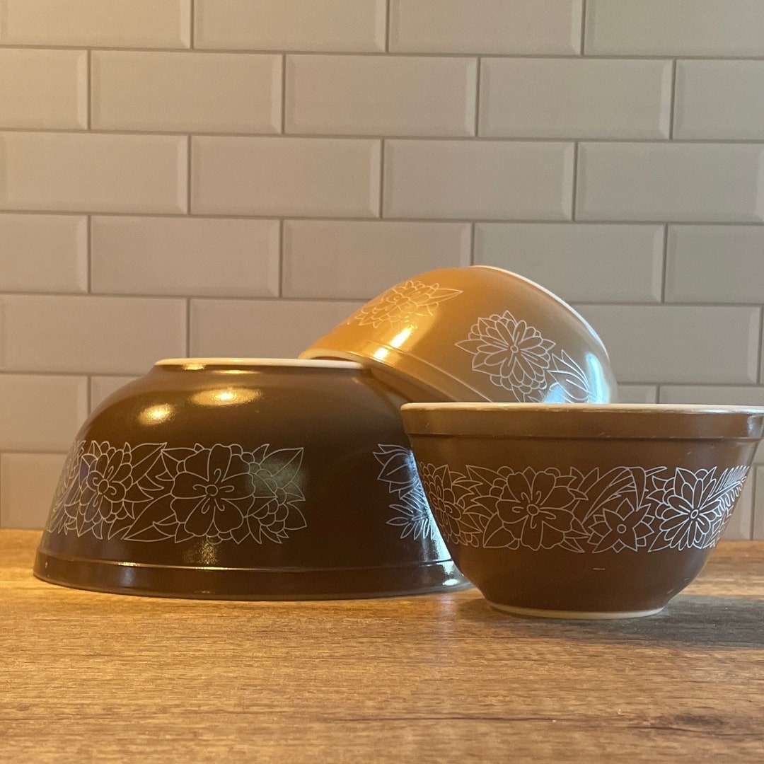 Set of 3 Pyrex Woodland Milk Glass Nesting Bowl Set - Vintage Pyrex ...