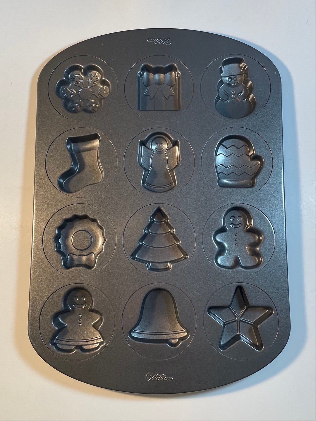 Wilton Christmas Cookie Sheet - Mini Muffin Pan - Holiday Baking - Christmas Cookies ...