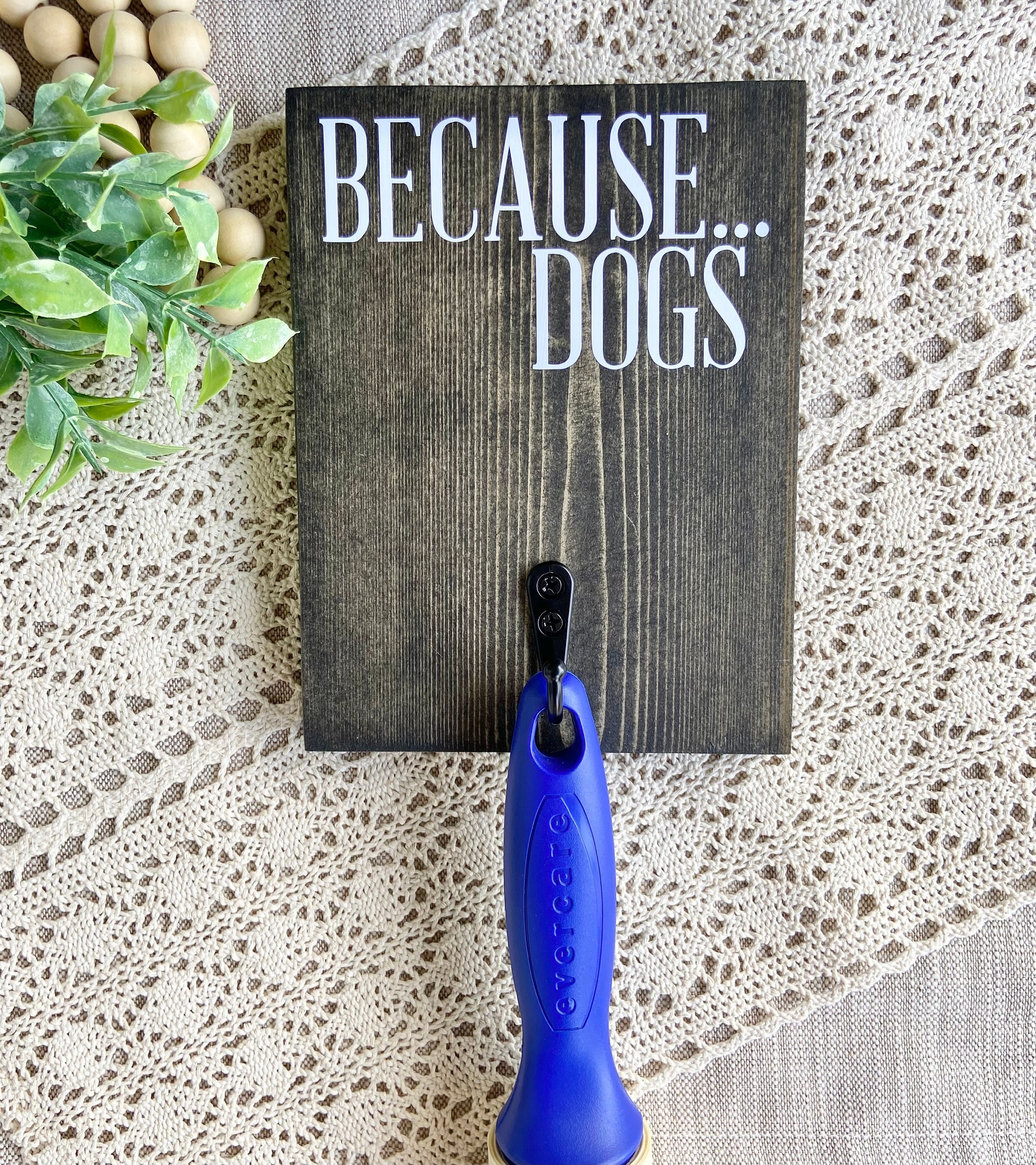 Lint roller holder store