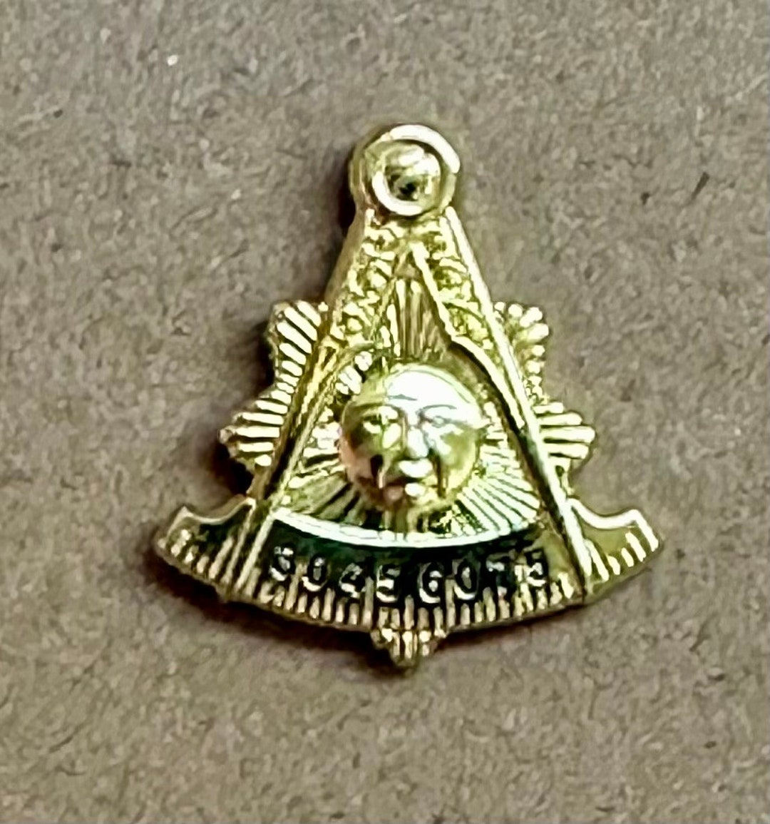 Past Master(glc) Masonic Lapel Pin - Etsy