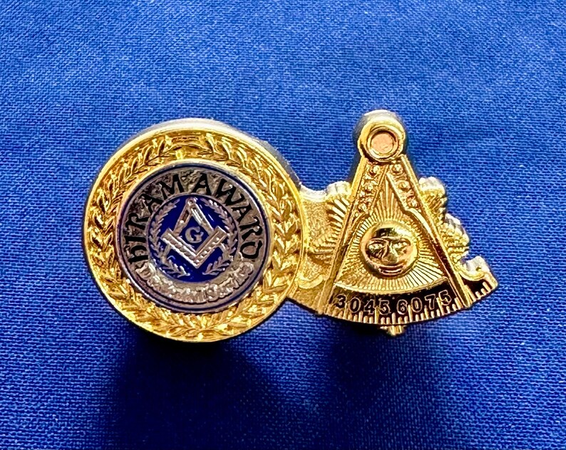 Past Master(glc) & Hiram Award/master Mason Masonic Lapel Pin - Etsy