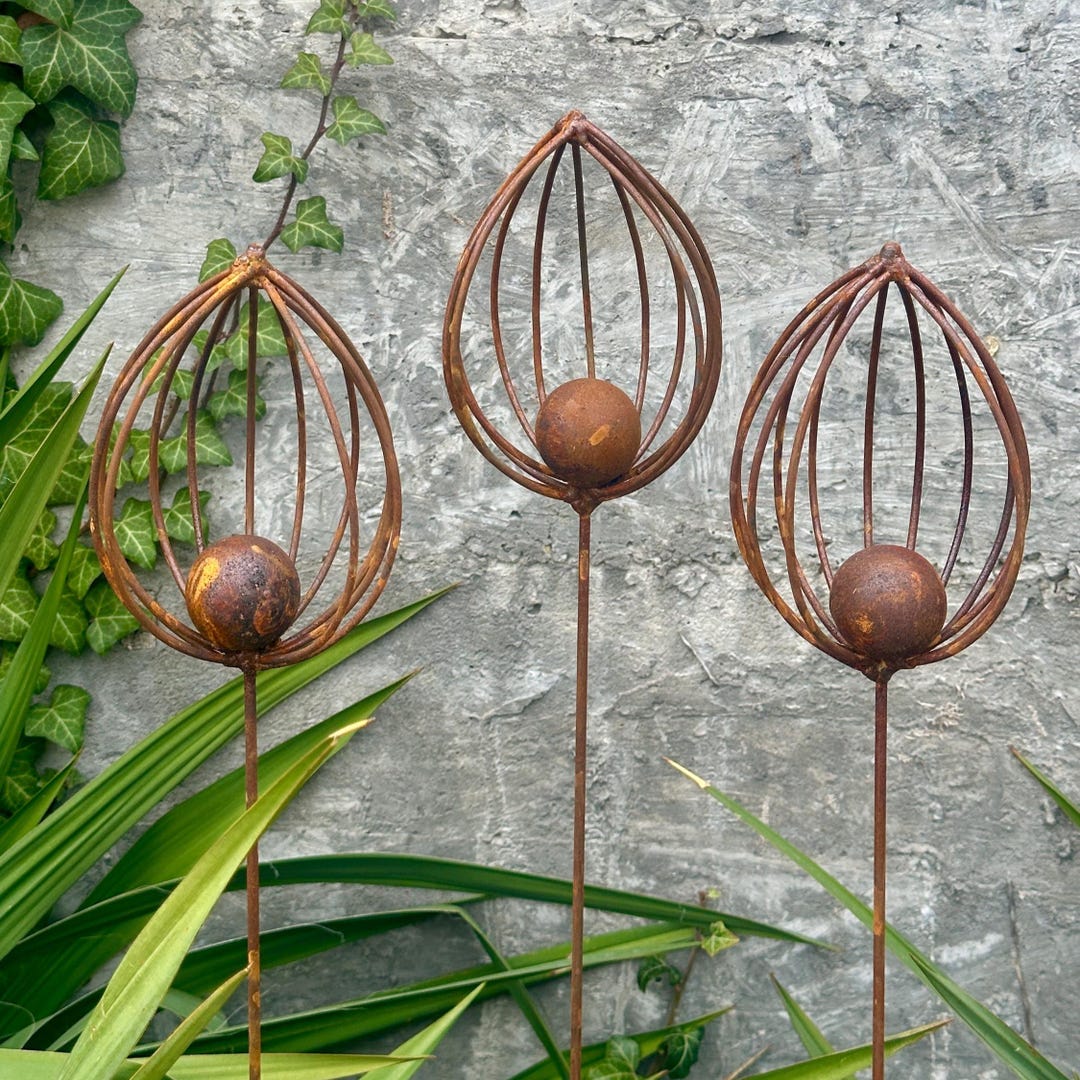 Rusty Finials Set of 3, Rustic Metal Garden Stakes, Outdoor Yard Art ...