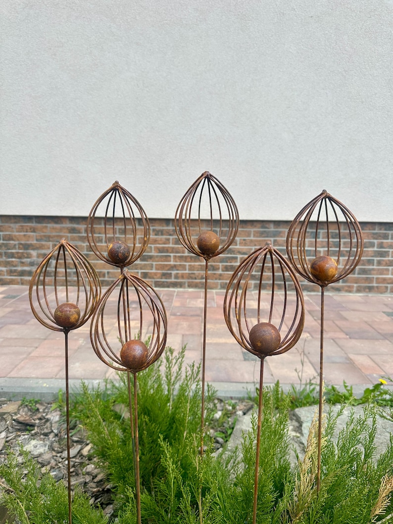 Rusty Finials Set of 6, Rustic Metal Garden Stakes, Outdoor Yard Art ...