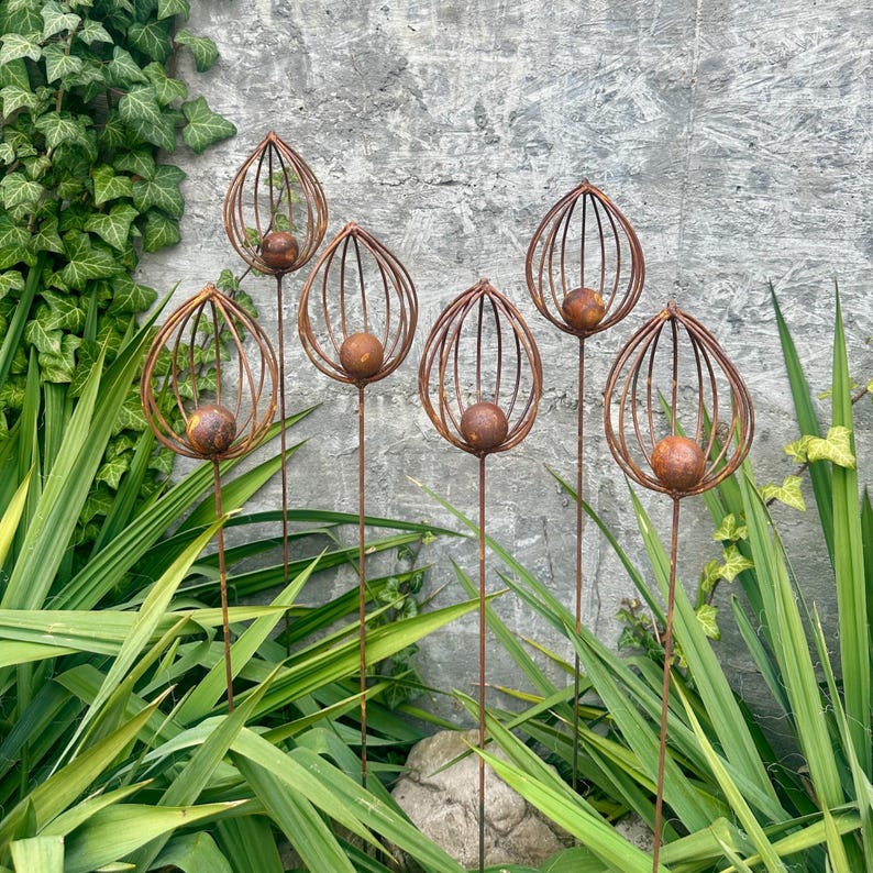 Rusty Finials Set of 6, Rustic Metal Garden Stakes, Outdoor Yard Art ...