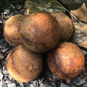 Rustic Metal Balls Set of 5 Garden Decor Metal Yard Art Outdoor Home ...