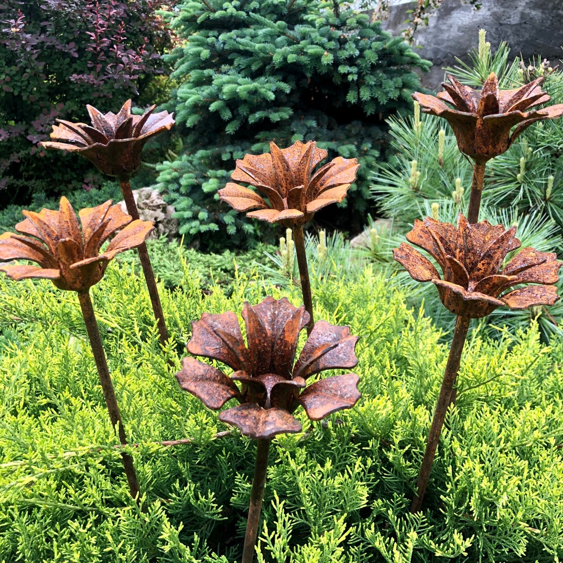 Rusty Flowers Set of 6 Garden Stakes Garden Decor Metal | Etsy