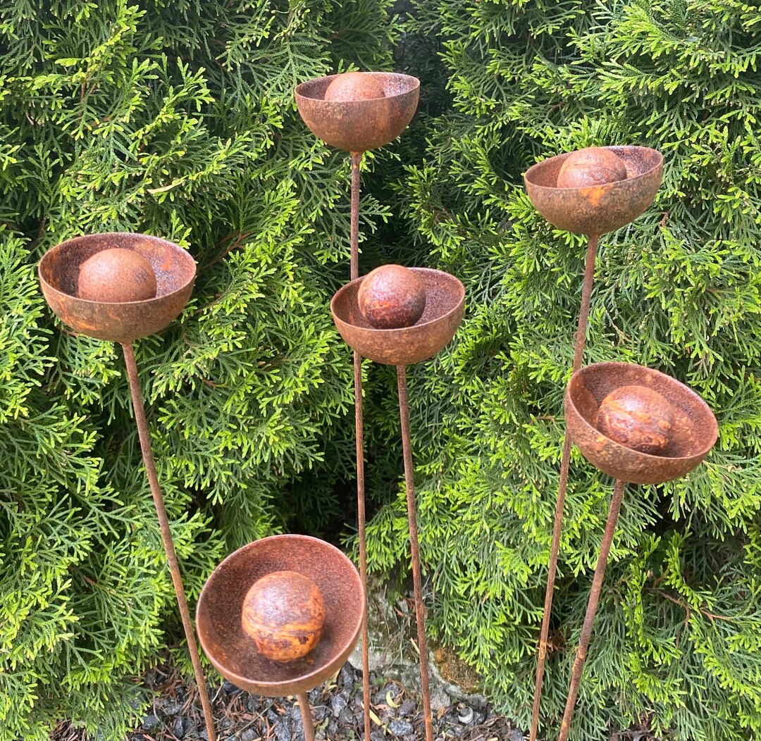Set of 6 Rusty Flowers, Metal Garden Decorations, Yard Art, Outdoor ...