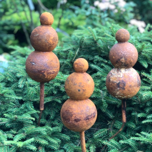 Rusty Flowers Set of 3 Rustic Garden Decor Metal Garden - Etsy
