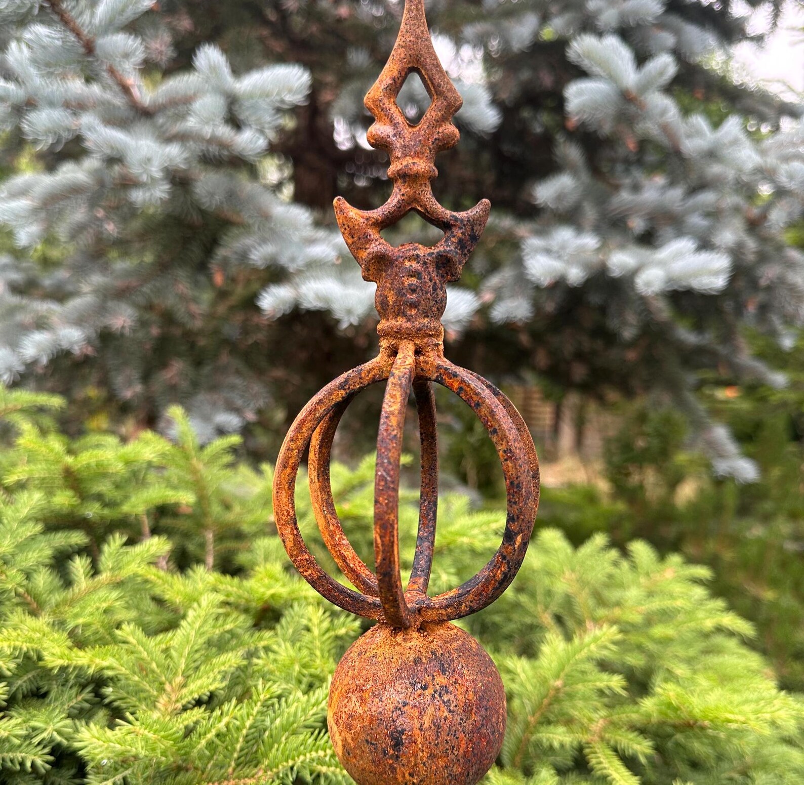 Rusty Metal Garden Finial Stakes, Vintage Yard Art - Etsy