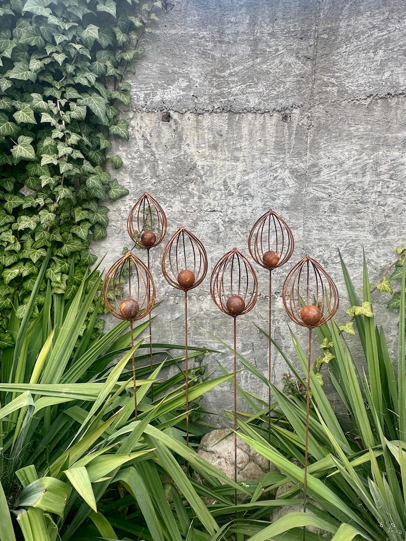 Rusty Finials Set of 6, Rustic Metal Garden Stakes, Outdoor Yard Art ...