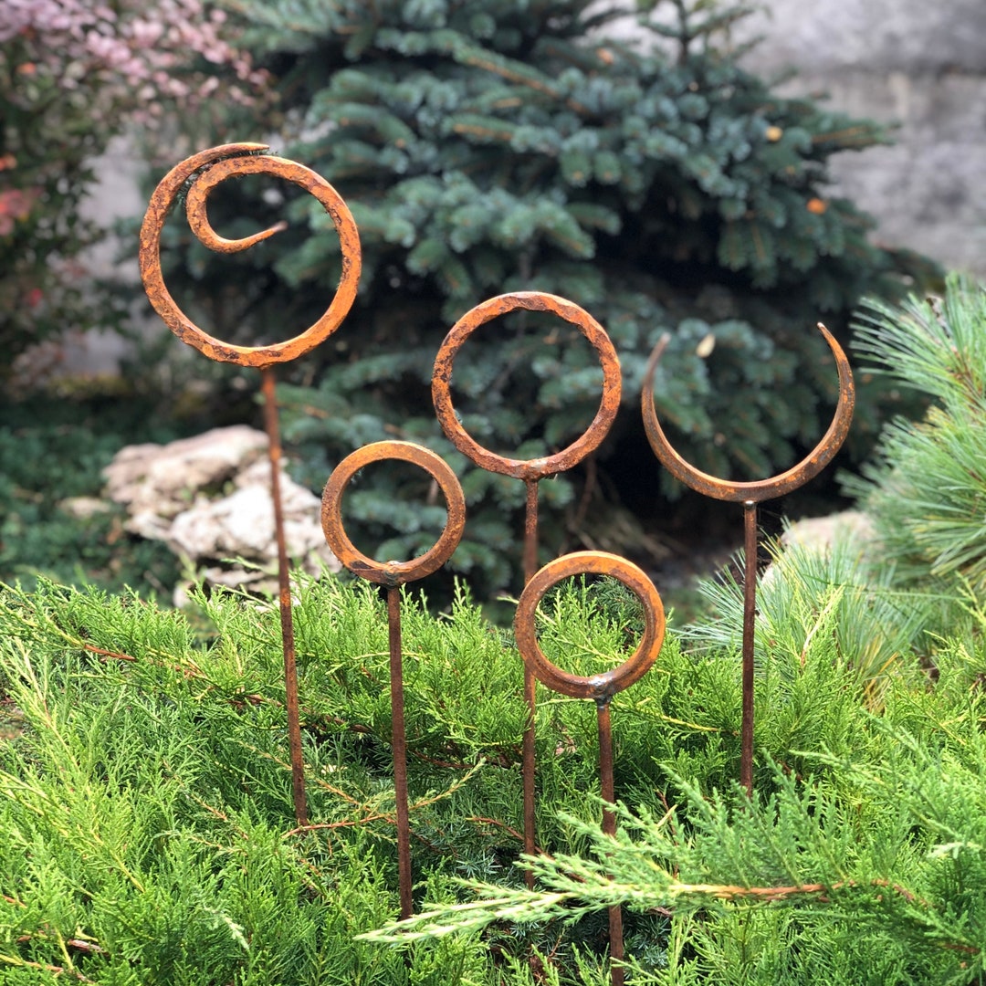 Rusty Finials Set of 5, Garden Stakes, Metal Garden Decor, Metal Yard ...