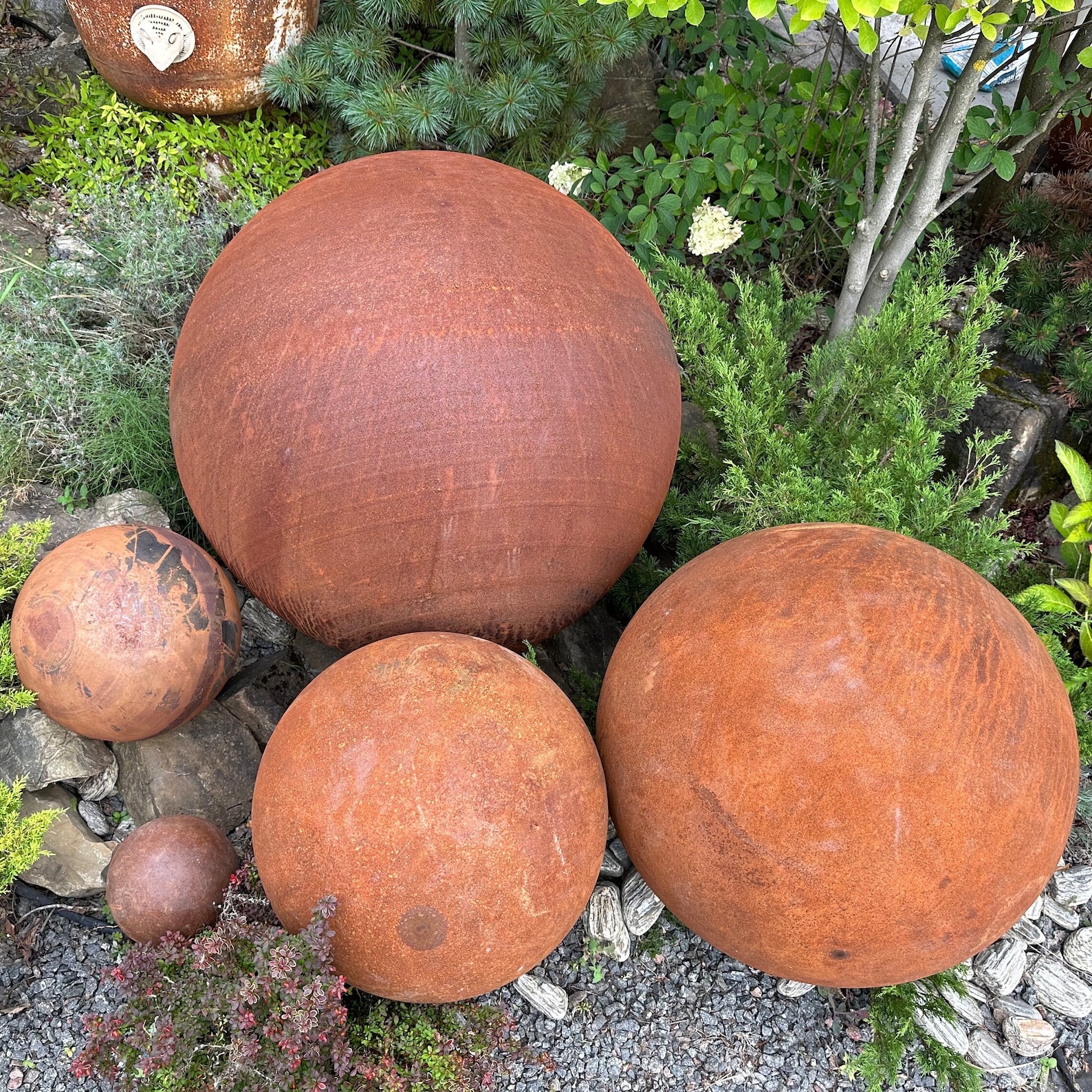 Large Sculpture Set of 35” , 27”, 20”, 14” and 10” Rusty Metal Spheres ...