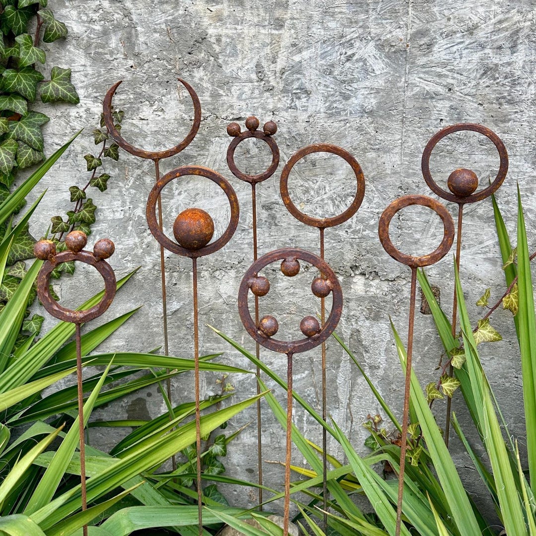 Rusty Finials Set of 8, Stakes, Metal Garden Decor, Yard Art, Outdoor ...