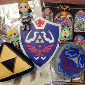 Legend of Zelda Hylian Shield Vectors, SVG, DXF, Lightburn, AI, Laser ...