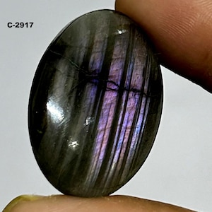 Purple Labradorite - Attractive Purple Labradorite Gemstone for Making ...