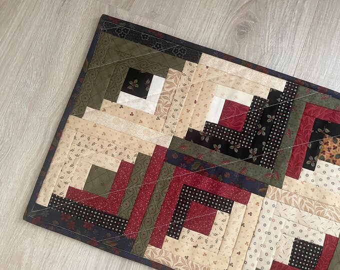 Handmade Log Cabin Quilted Table Topper: Country Fall/winter Decor - Etsy