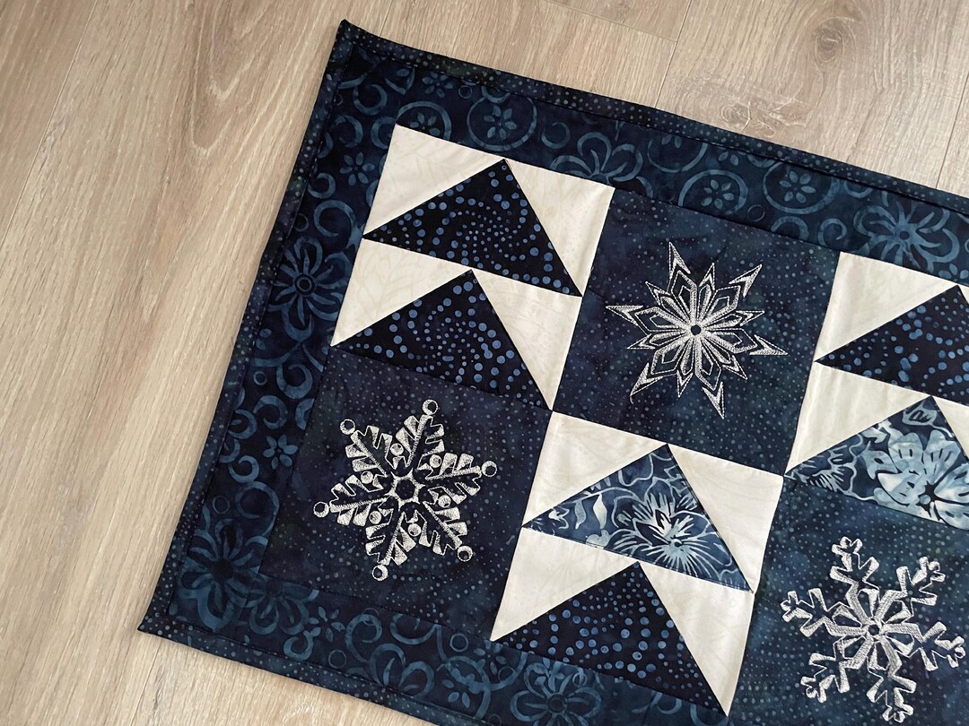 Winter Quilted Table Runner, Snowflake Centerpiece Runner, Blue and ...