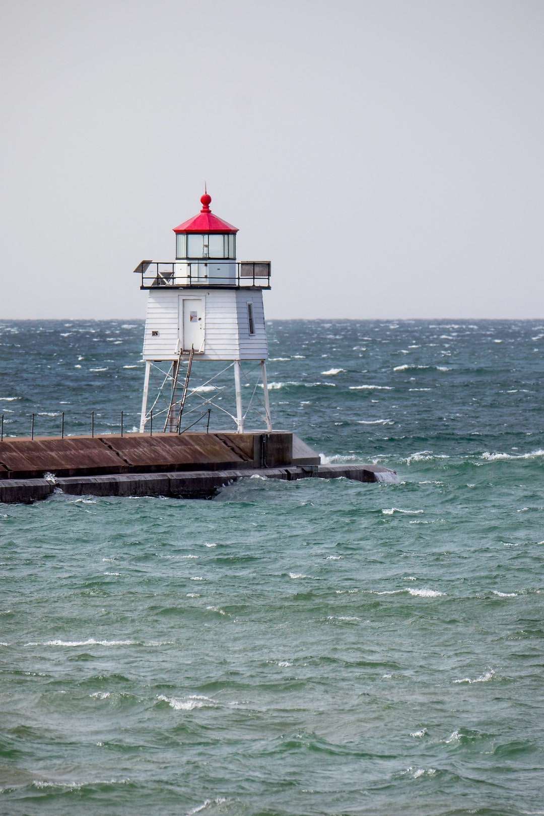 Two Harbors Breakwater Lighthouse, Great Lakes Lighthouse Photo ...