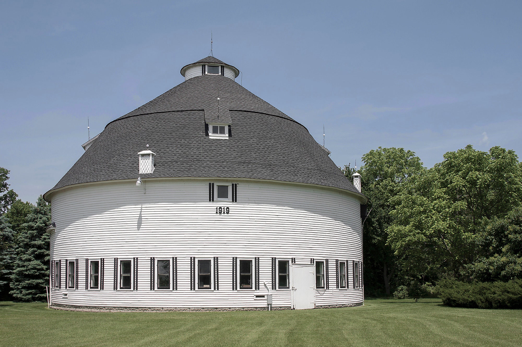 White Round Barn Photo, Modern Farmhouse Wall Decor, Country Landscape ...