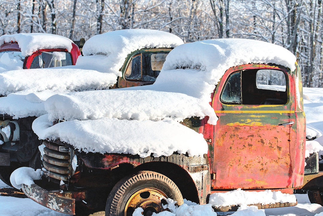 Snow-covered Trucks, Rusty Trucks, Winter Scenery, Rustic Country Wall ...
