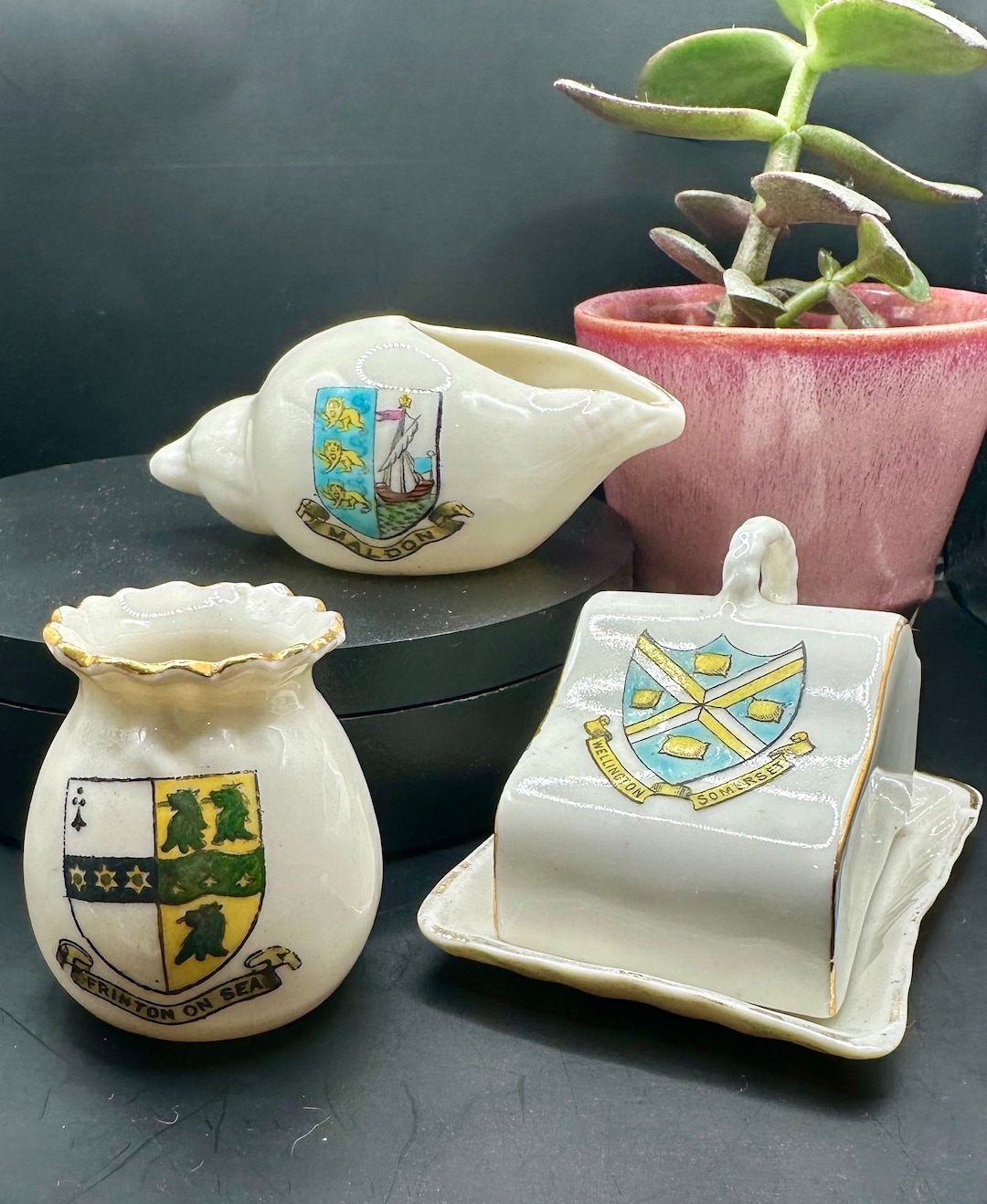 Vintage Florentine China Crestware Set, Butter, Shell and Vase ...