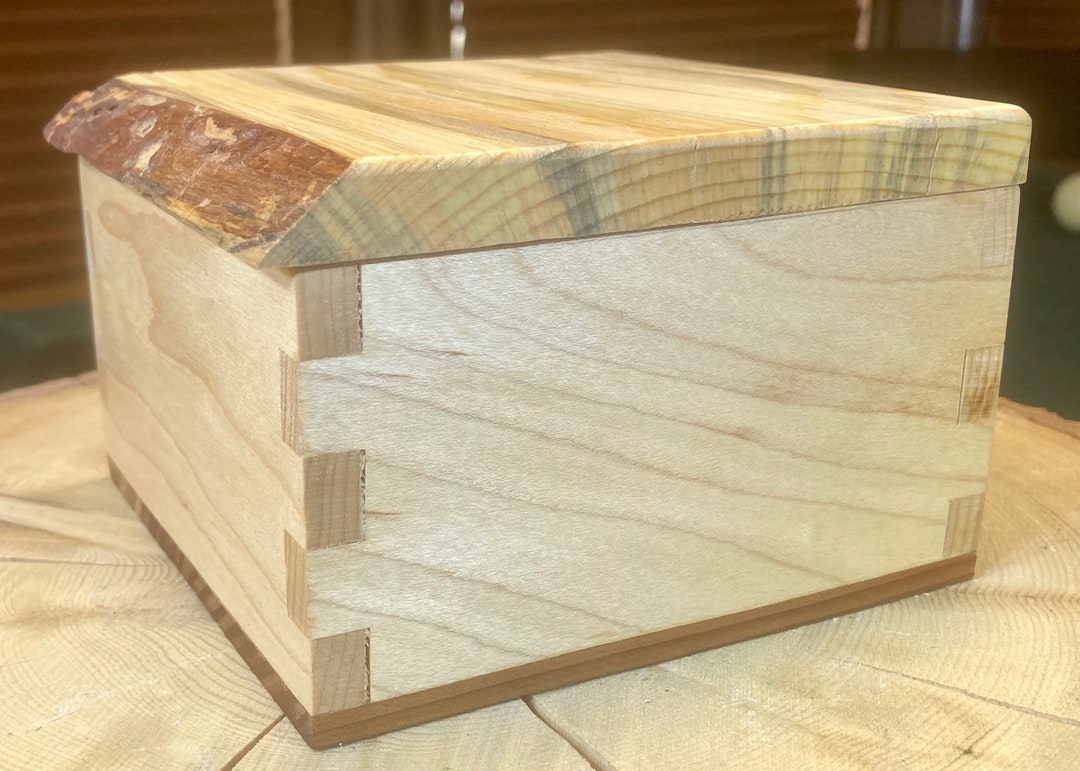 Handcrafted HINGED WOOD BOX With Lid / Sustainably Sourced Wood ...