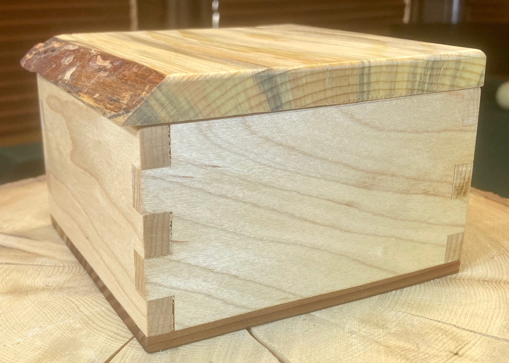 Handcrafted HINGED WOOD BOX With Lid / Sustainably Sourced Wood ...