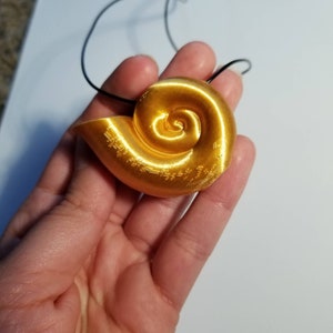 Ursula Shell Necklace - Etsy
