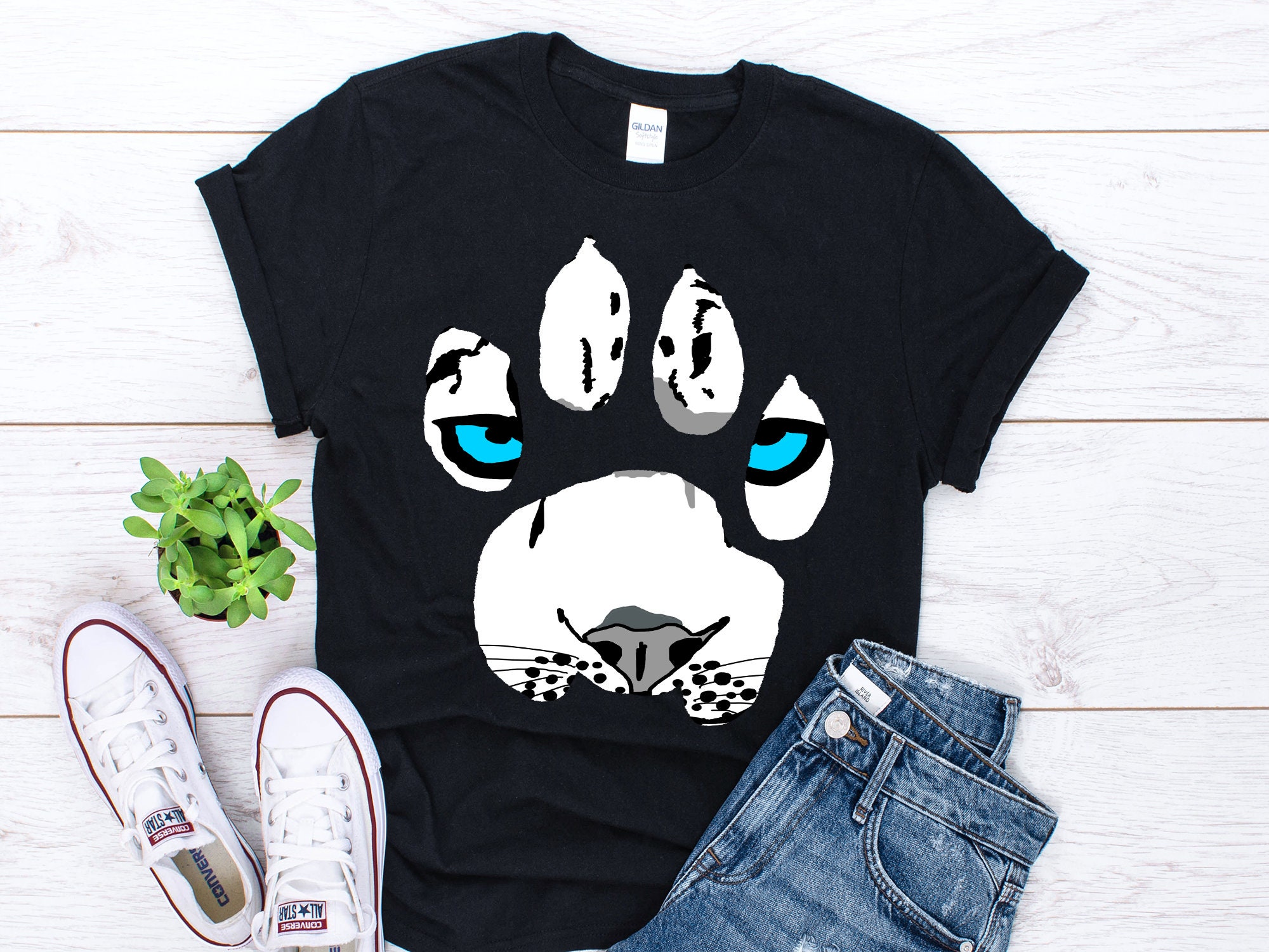 Snow Leopard Shirt, Snow Leopard Paw Shirt, Wildcat Gift, Big Cat Lover ...