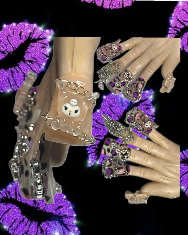 Manihomegirlz- Mini Hand Keychain With Custom Nail Design - Etsy