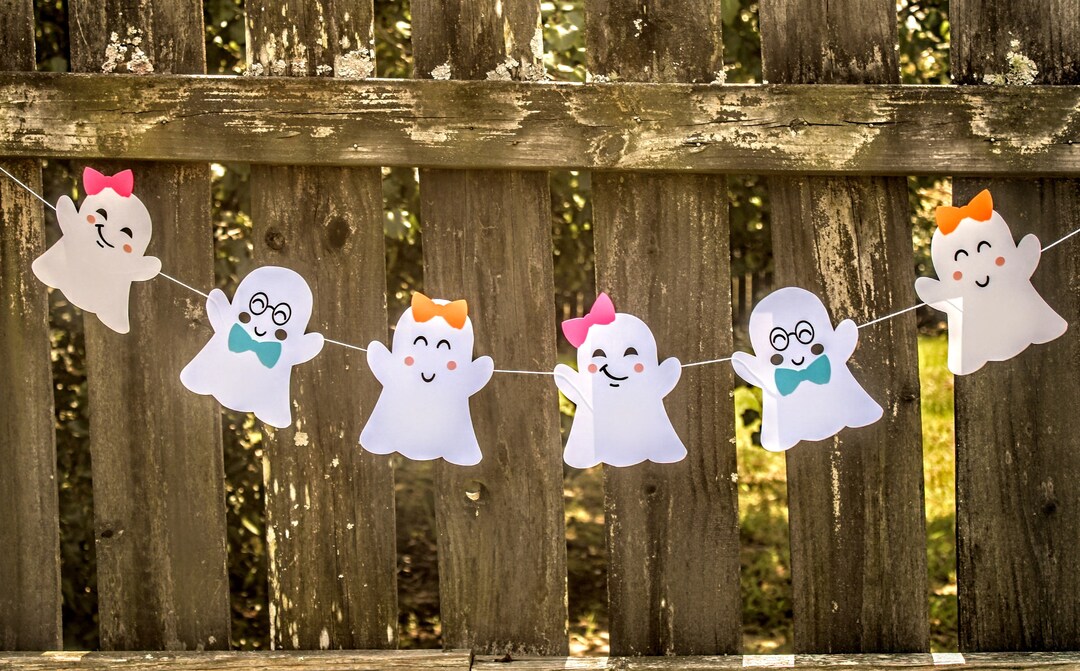 Handmade Ghost Banner: Cardstock Halloween Garland - Etsy