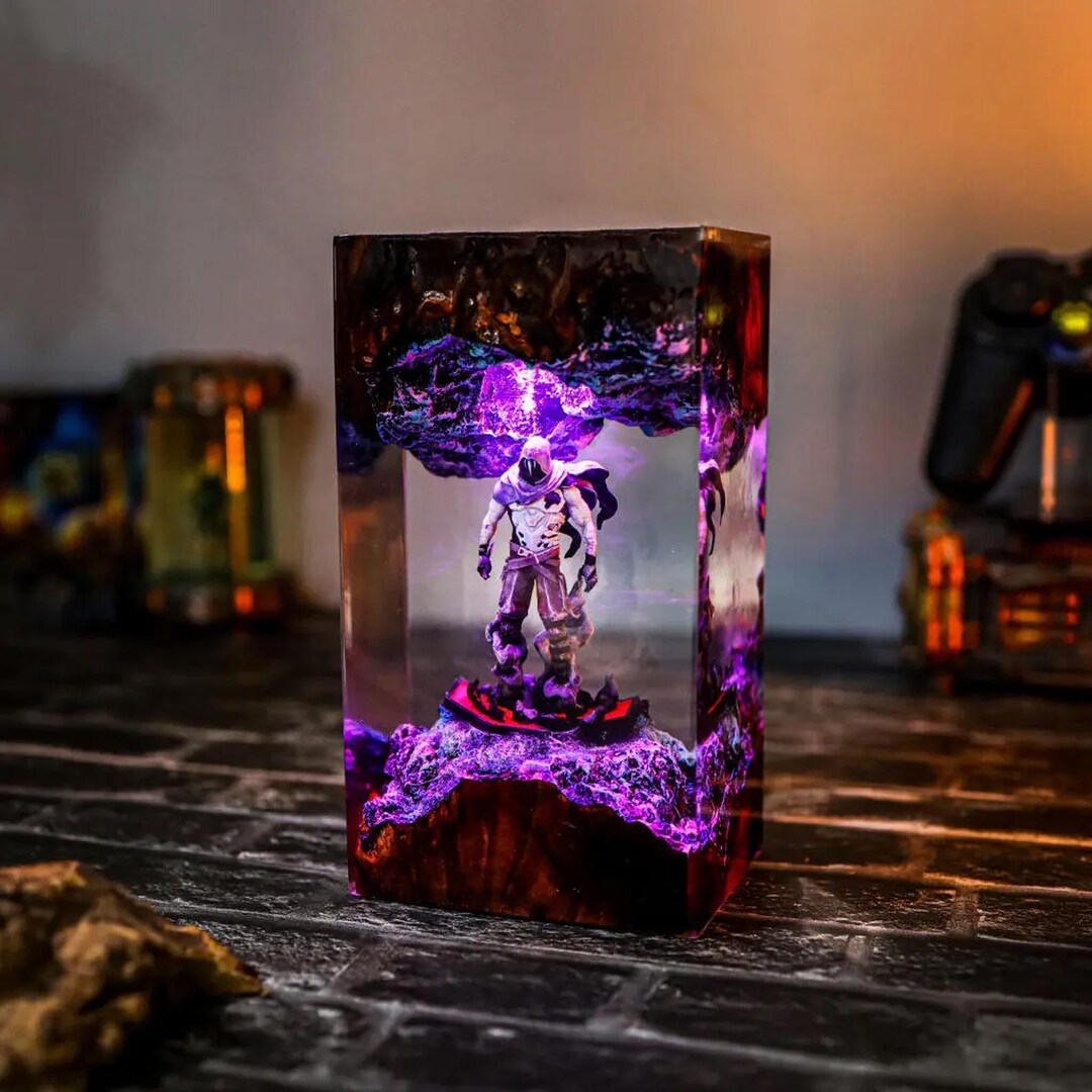 Ome.n Valor.ant Game Handmade Resin Lamp,diorama Resin Epoxy,epoxy and ...