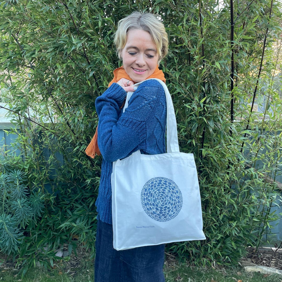 Blue Mussel Shell Tote Bag: Coastal Beach Bag - Etsy