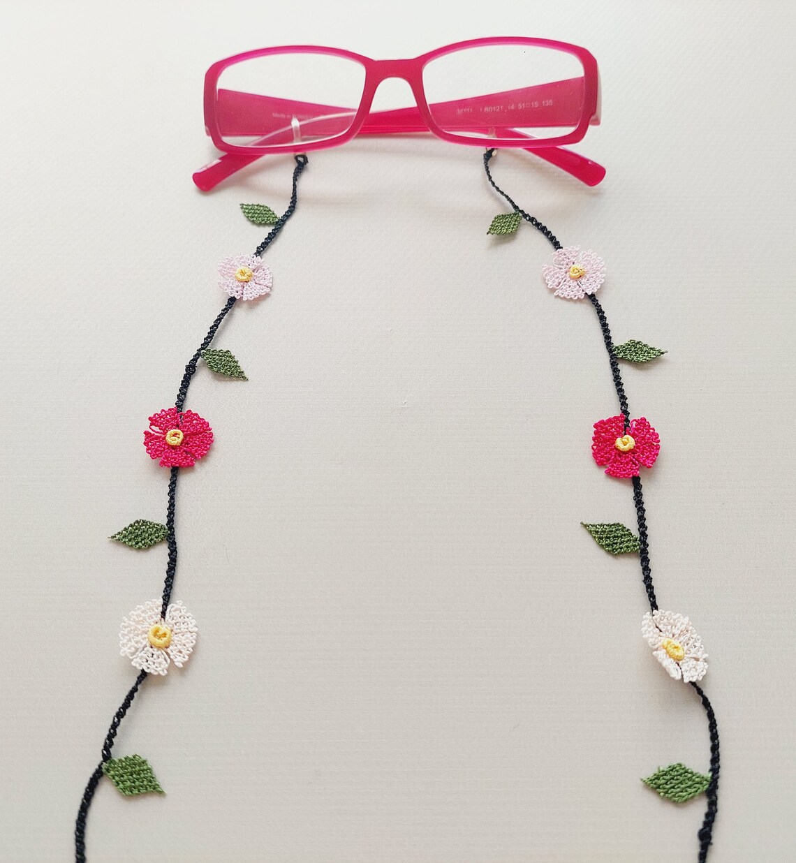 Eyeglass Chain With Flowers / Floral Glasses Chain / Eye Glass | Etsy