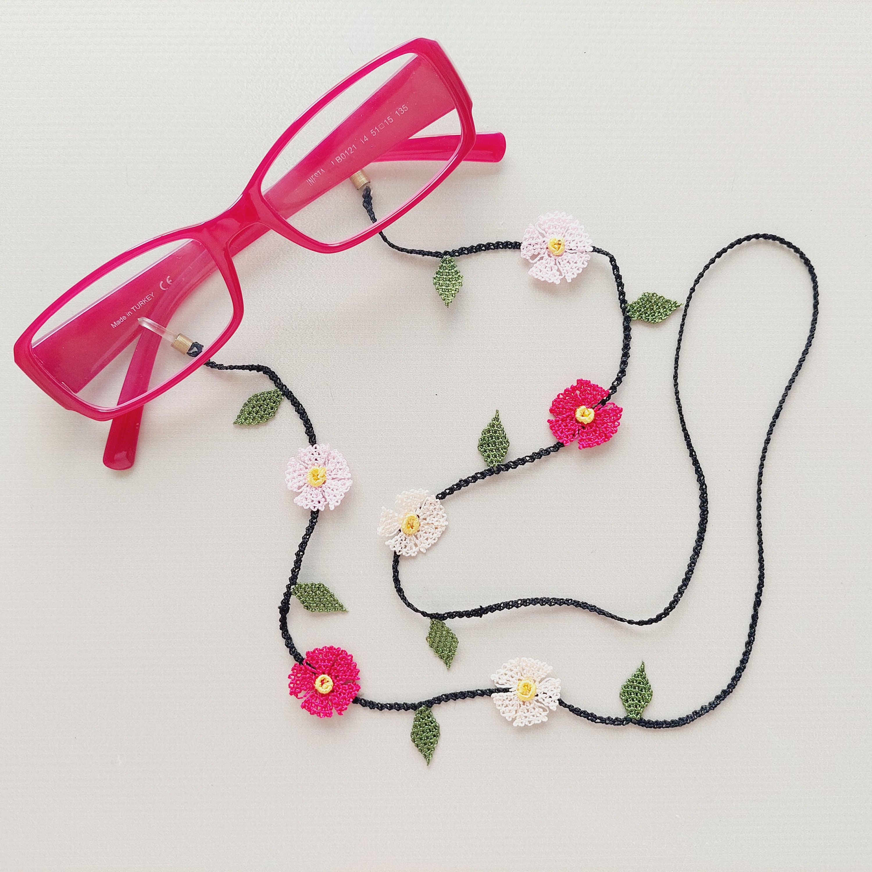 Eyeglass Chain With Flowers / Floral Glasses Chain / Eye Glass | Etsy