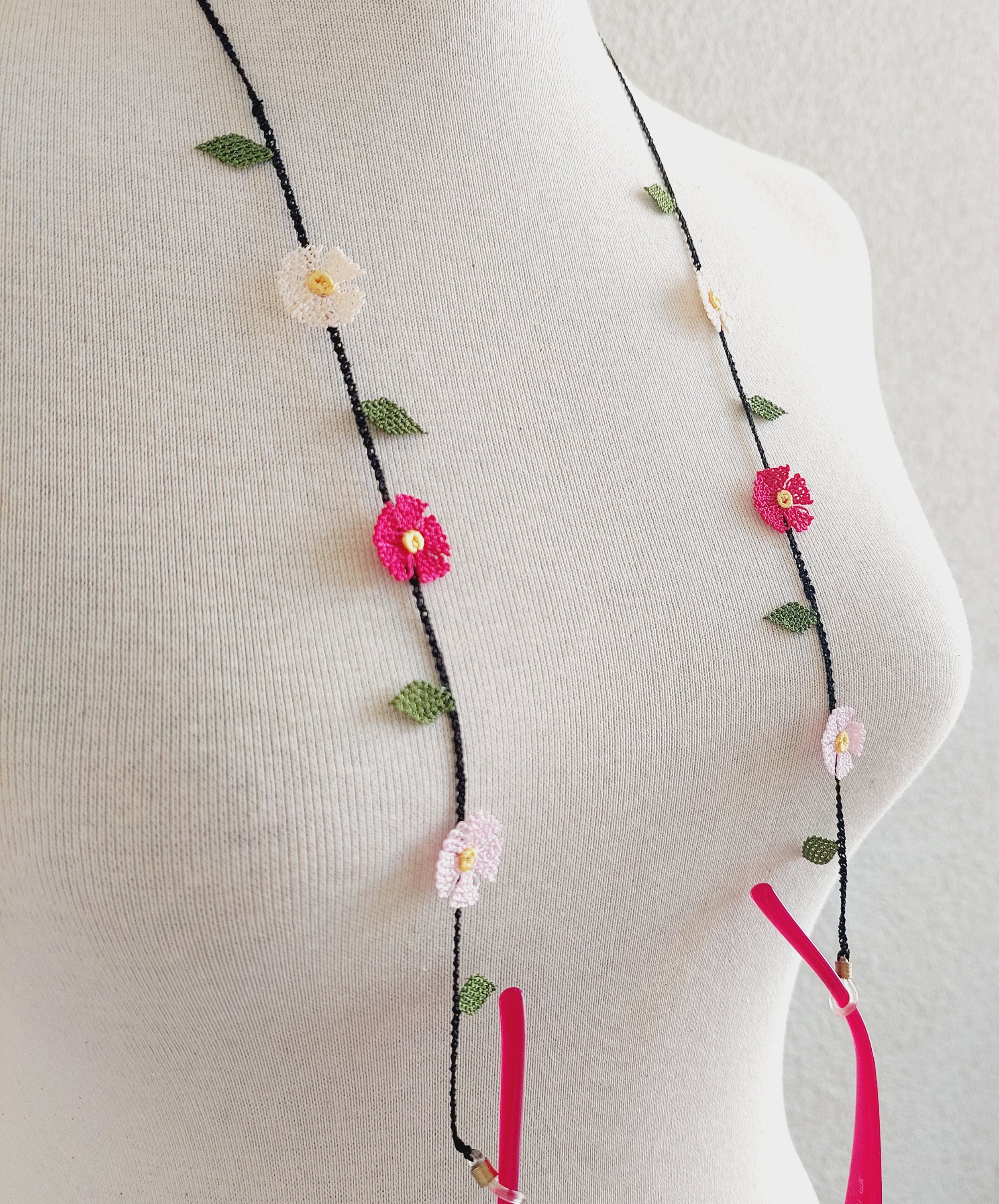 Eyeglass Chain With Flowers / Floral Glasses Chain / Eye Glass | Etsy